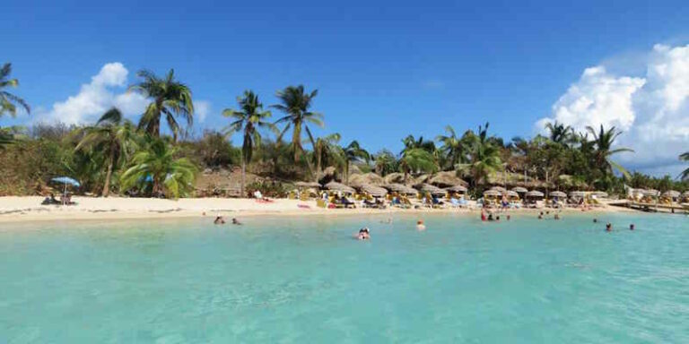 The Best 30 Things to Do in St. Maarten on a Cruise Day in Port