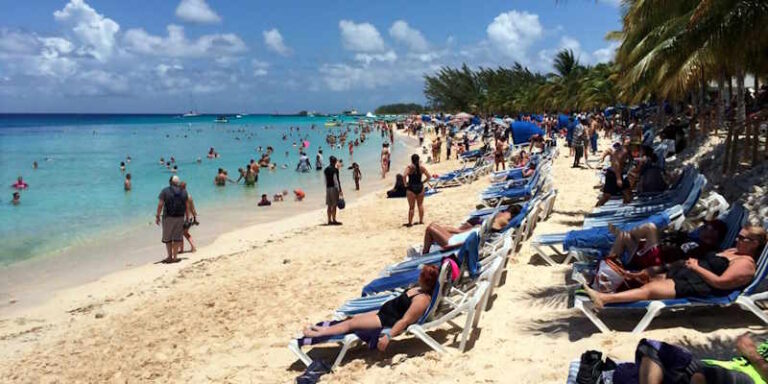 16 Must-Visit Beaches in Grand Turk for Your Perfect Tropical Escape